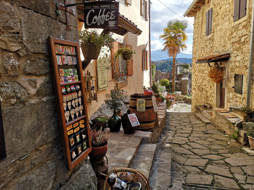 Hum: Najmanji grad na svijetu koji uvijek ima snage dignuti se iz ...